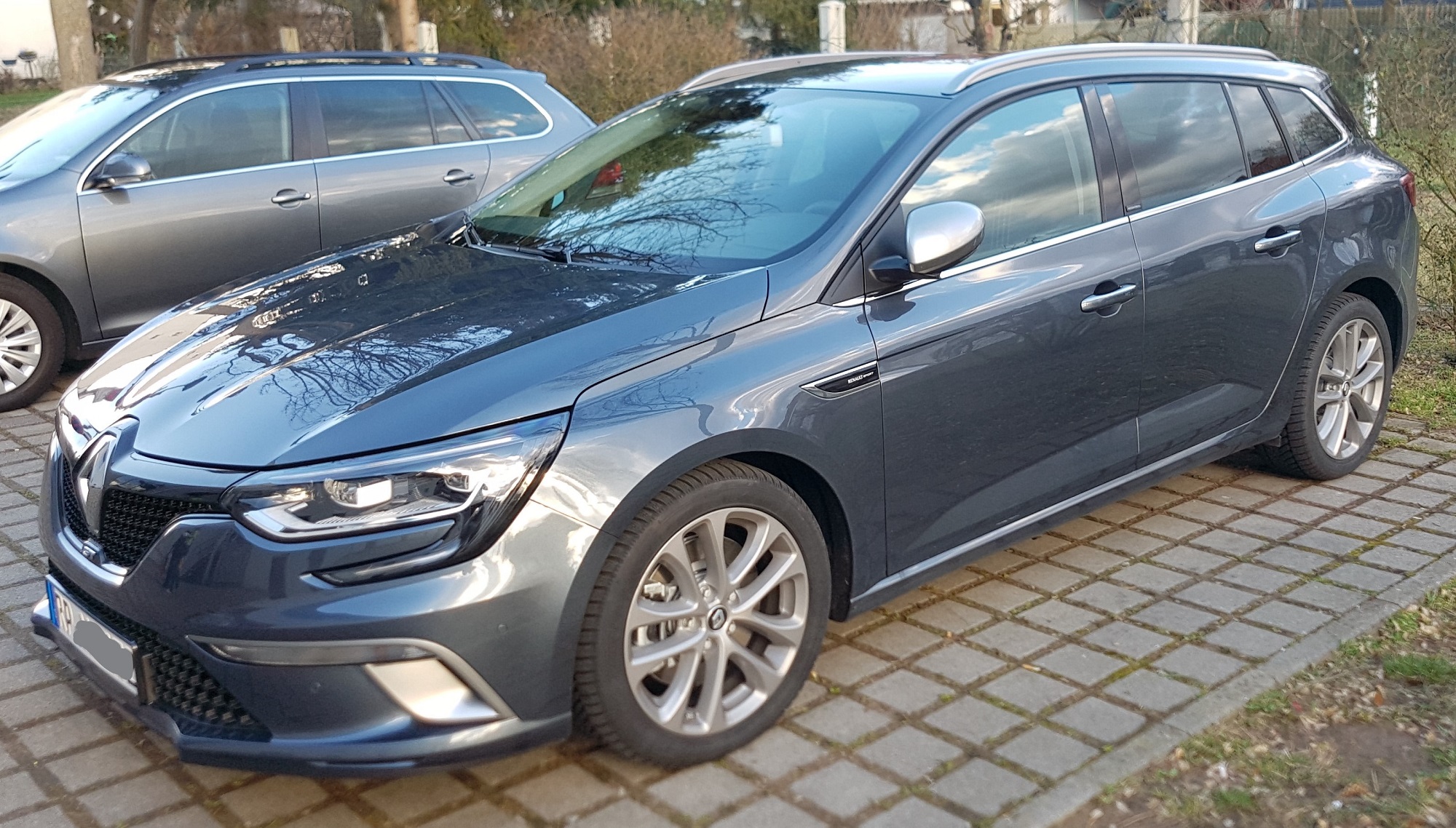 Megane IV Grandtour GT --Titanium-grau-- 2 - Galerie - Renault Megane 4 ...